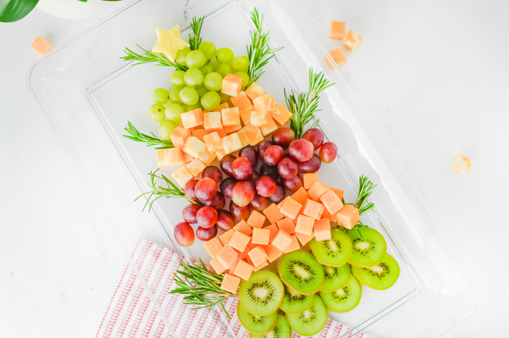 How to Create a Christmas Tree Fruit Tray